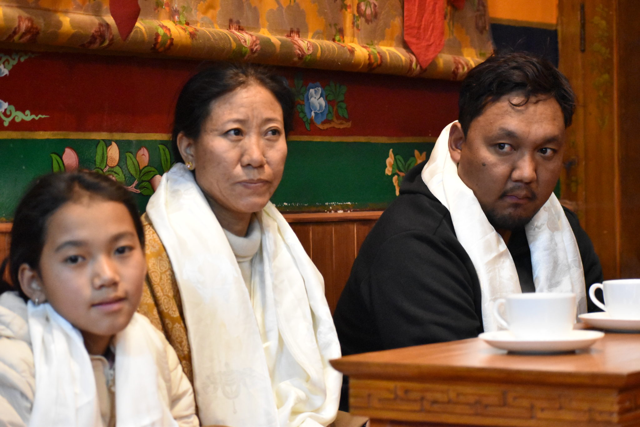 ༸སྐྱབས་རྗེ་སྟག་ལུང་རྩེ་སྤྲུལ་རིན་པོ་ཆེ་མཆོག་གི་ཡང་སྲིད་བཞུགས་སྒར་དུ་ཆེད་ཕེབས། - vot